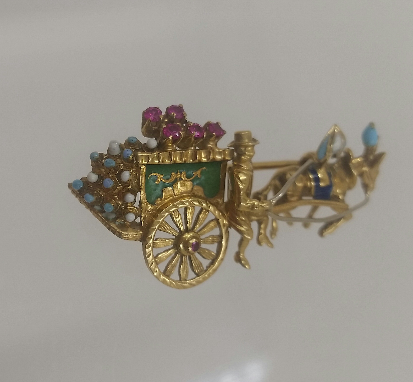 Vintage 18 Karat Yellow Gold "Carriage " Pin-Italy - S & K Ltd.