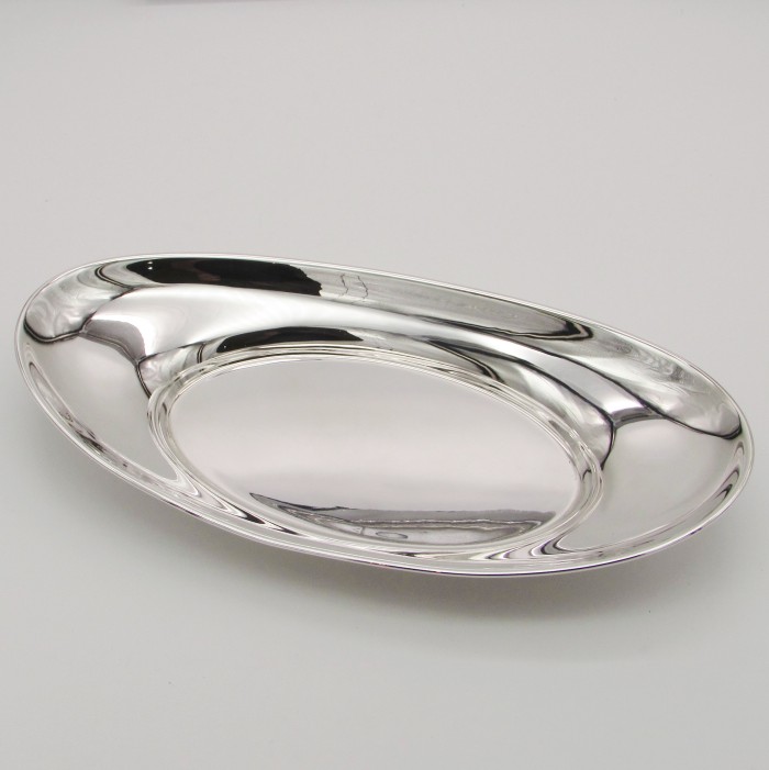 Gorham Silversmith Sterling Silver Plain Oval Bread Tray - S & K Ltd.