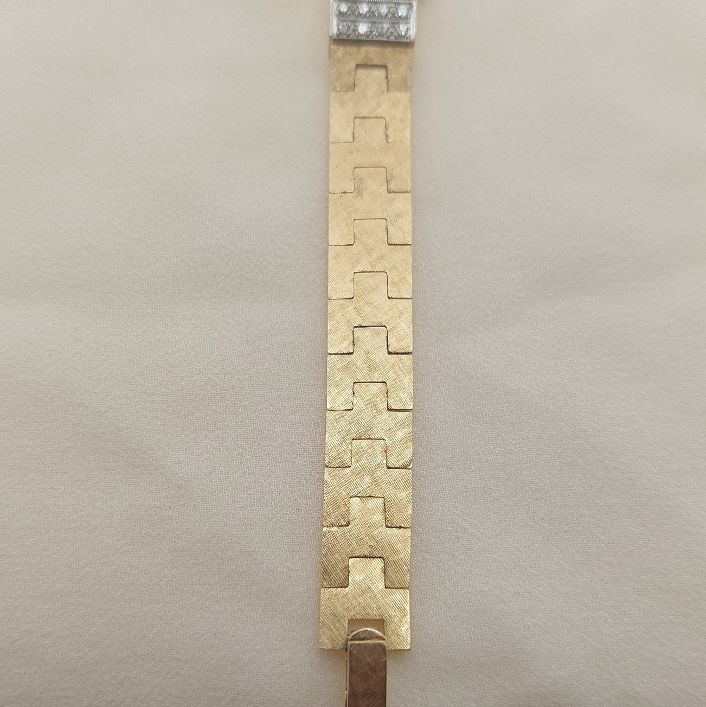 Nastrix Incabloc 14 Karat Yellow Gold Woman's Wrist Watch - S & K Ltd.